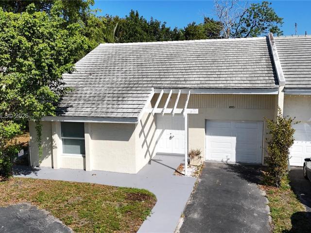 10575 La Placida Dr, Unit 10575, Coral Springs, FL 33065 | MLS #A11988 | Compass