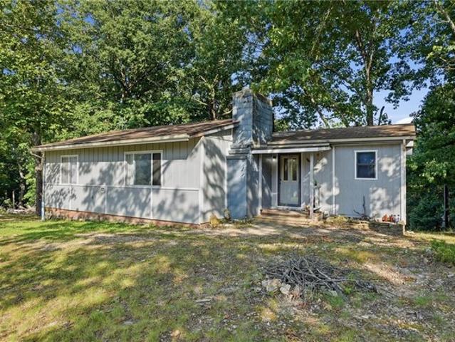 1057 Mundell Rd, Eureka Springs, AR 72631