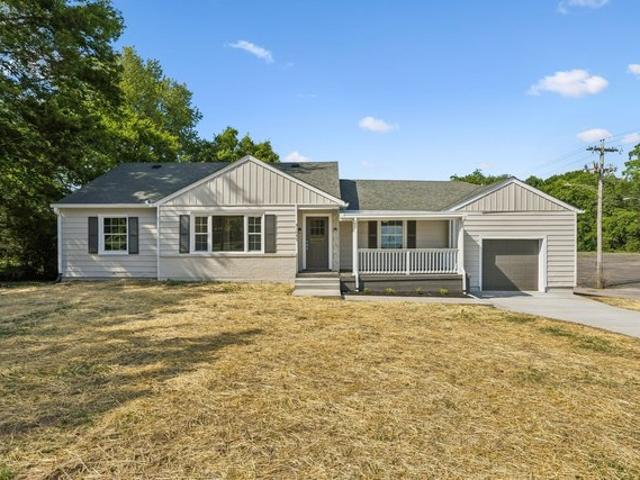 1057 Mapleash Ave, Columbia, TN 38401