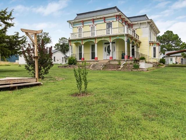 1057 NE 75, Knob Noster, MO 65336 | MLS #2596 | Compass