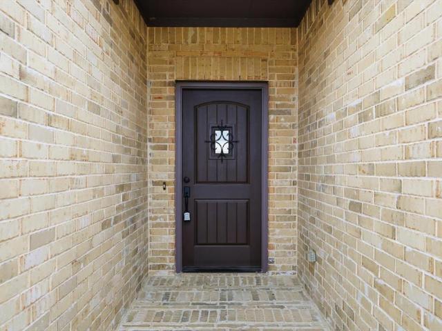 1057 Nighthawk Trail