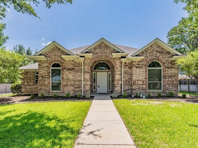 1057 Oak Valley Ct, Keller, TX 76248