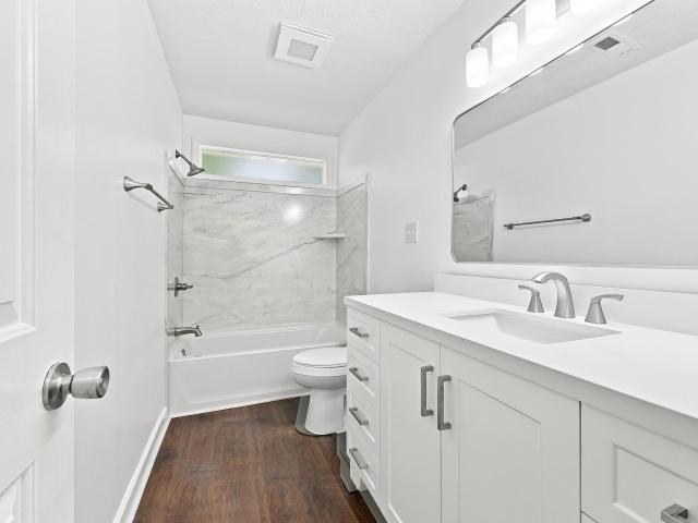 1057 Courtyard Dr