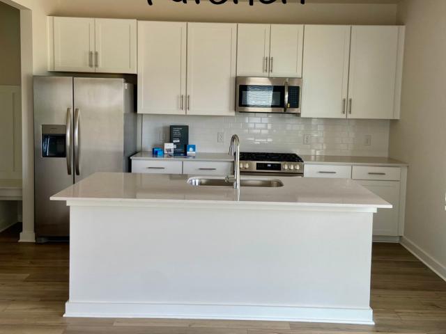 1057 Ewell Farm Cir