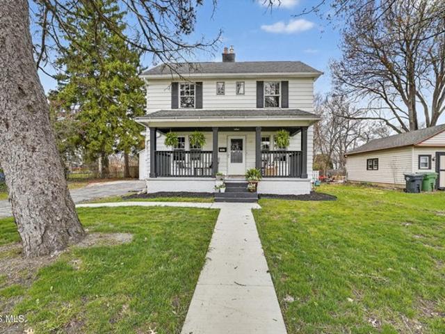 1057 Keeler St, Maumee, OH 43537