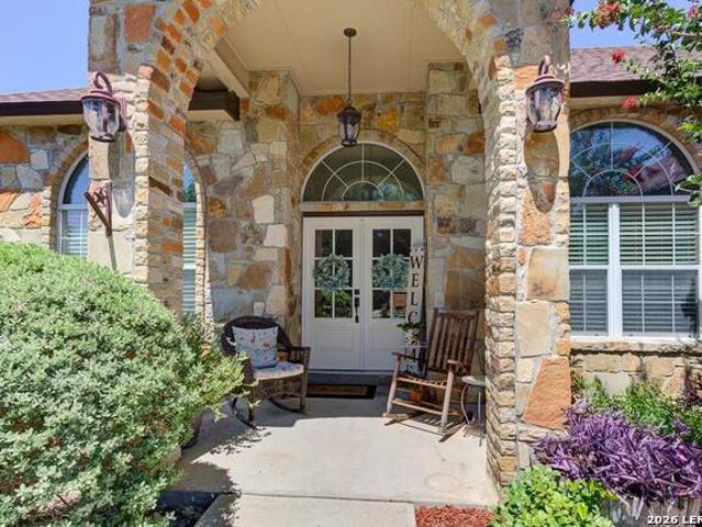 1057 Loma Verde Dr