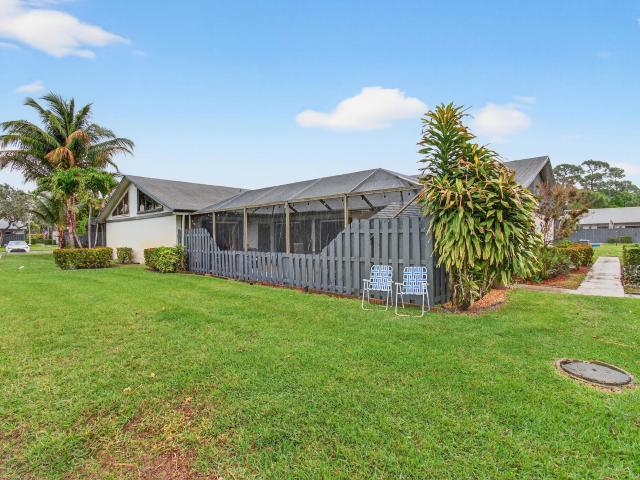 1057 Summit Trail Cir, Unit B, West Palm Beach, FL 33415 | MLS #B26024 | Compass