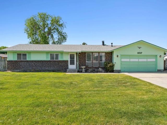 1057 Sweetwood Cir, Nampa, ID 83651