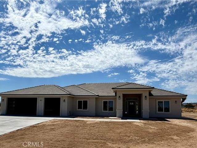 10583 Valencia St, Hesperia, CA 92344