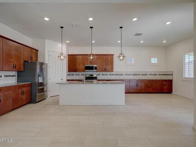10583 W Bronco Trail, Peoria, AZ 85383 | MLS #6991 | Compass