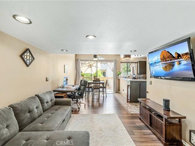 10580 N Lakeside Dr, Garden Grove, CA 92840