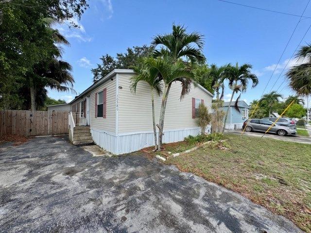 10580 Sandalfoot Blvd W, Boca Raton, FL 33428