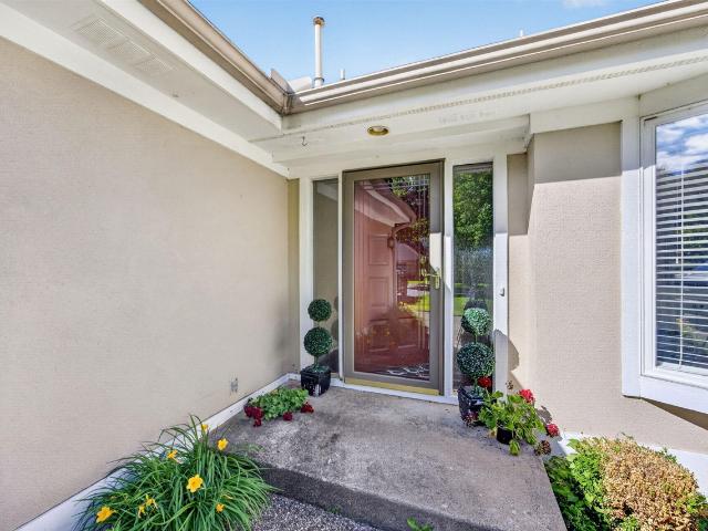 10582 Trapper Lane