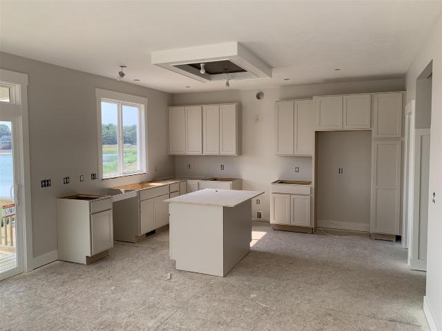 10582 Winnie Lane