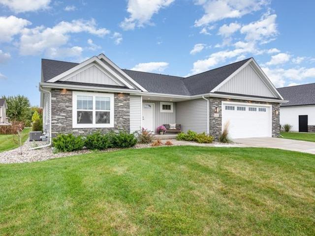 10585 Prairie View Ct, Freeland, MI 48623