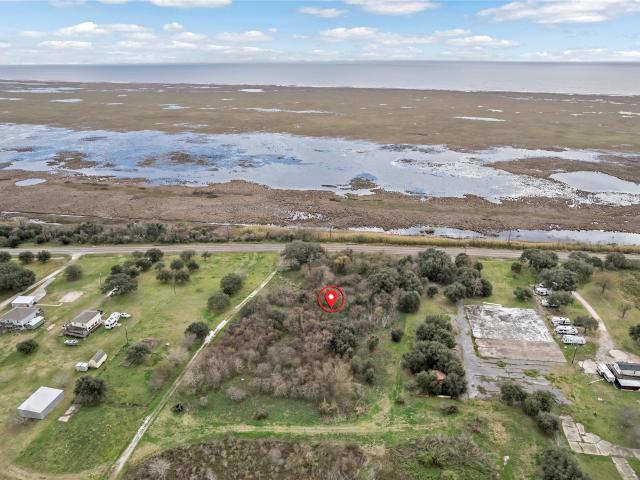 10585 S Gulfway Dr, Sabine Pass, TX 77655 | MLS #11748