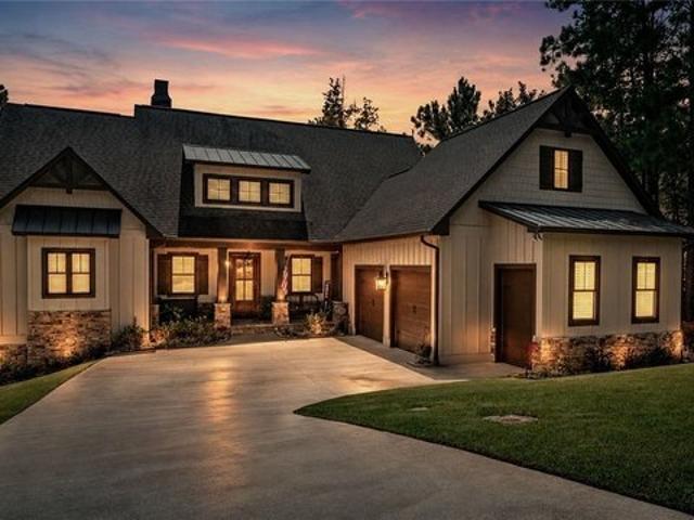 10588 Legacy Point Dr, Northport, AL 35475