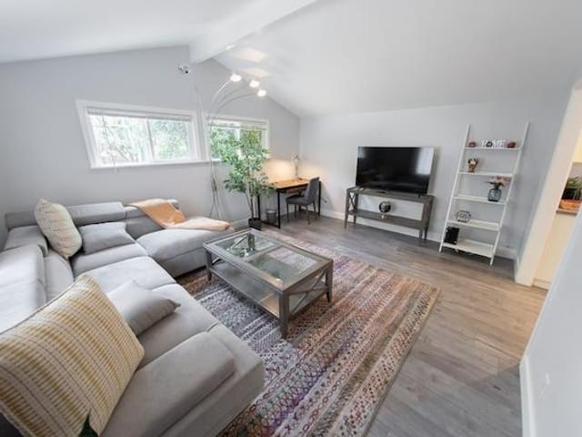 1058 Allen Ave, Glendale, CA 91201