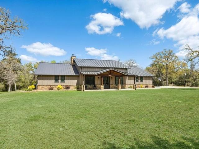 1058 FM 1890, Columbus, TX 78934