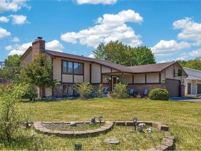 1058 Grant St, Anoka, MN 55303