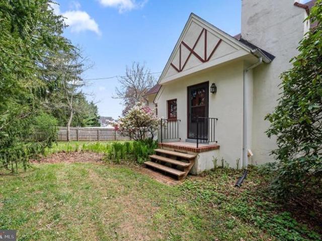 1058 Lenape, West Chester, PA 19382