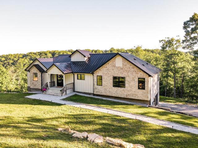 1058 Paiute Trl