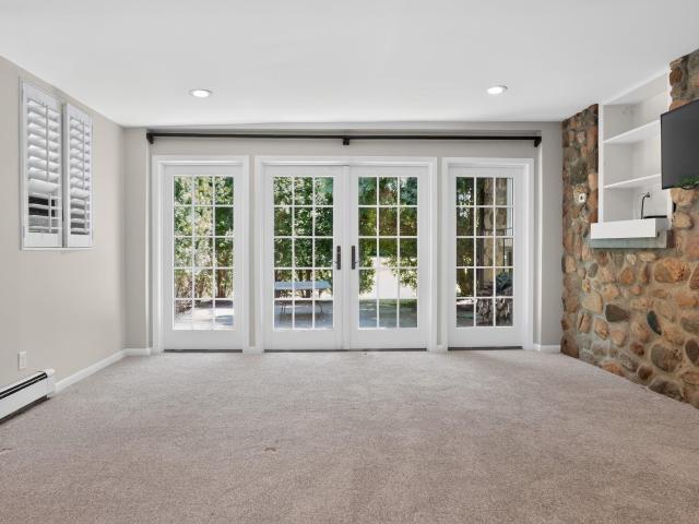 1058 plandome road