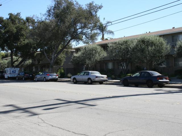 1058 60 E Foothill Blvd Warwick LLC