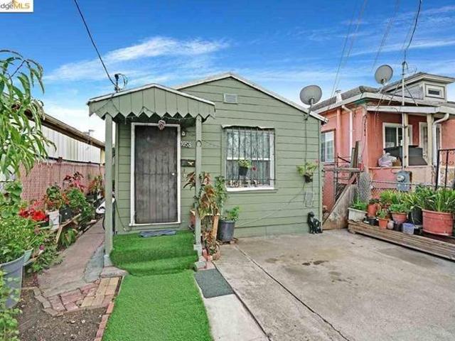 1058 71st Ave, Oakland, CA 94621