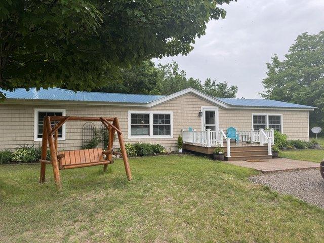 10590 N Hayes Ln, Carp Lake, MI 49718