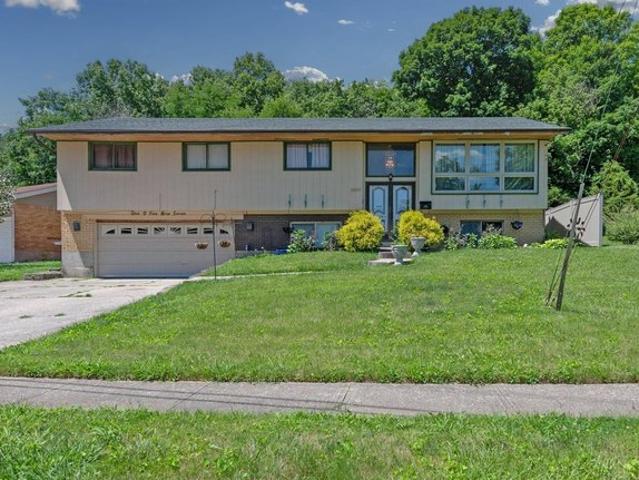 10597 Toulon Dr, Springfield Township, OH 45240