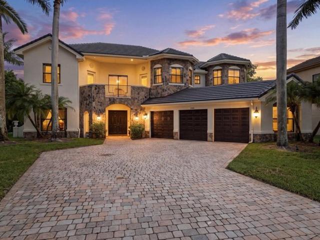 10594 Versailles Blvd, Wellington, FL 33449