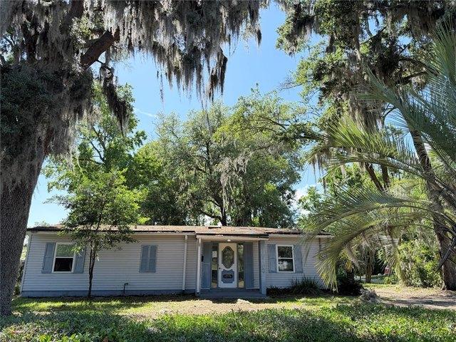 10596 Rutgers Rd, Jacksonville, FL 32218