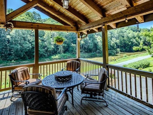 1059 Mouth of Silas Creek Rd, Lansing, NC 28643