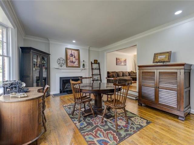 1059 Della Street SE