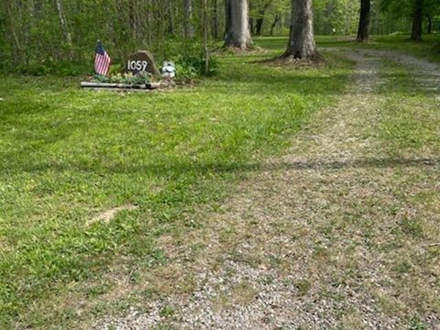 1059 E Niagara Trail