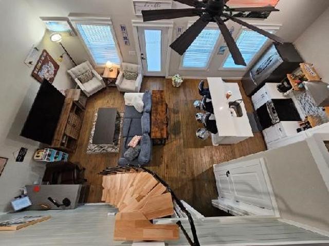 1059 Shady Lane