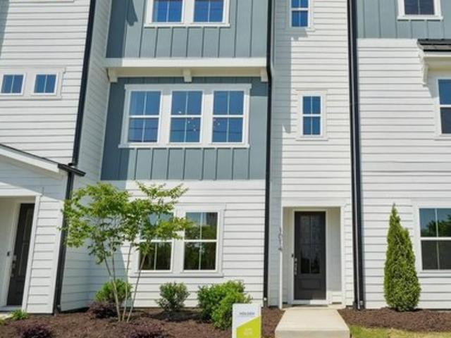 1059 Zelkova Ln, Chapel Hill, NC 27517