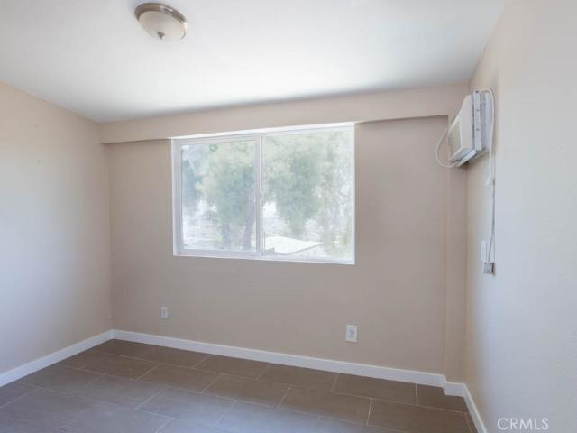 1059 1/2 Buelah Circle
