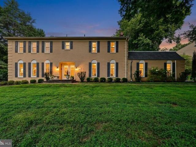 10500 Tyler Ter, Potomac, MD 20854