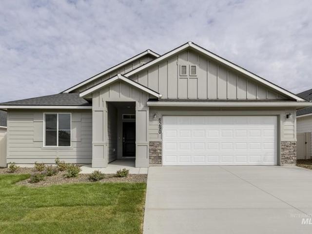 10500 W Teratai St, Star, ID 83669