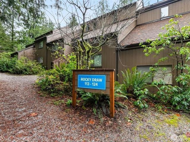 10500 MT Baker Hwy Unit 122, Deming, WA 98244