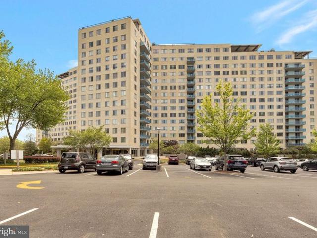 10500 Rockville Pike Unit M11, Rockville, MD 20852