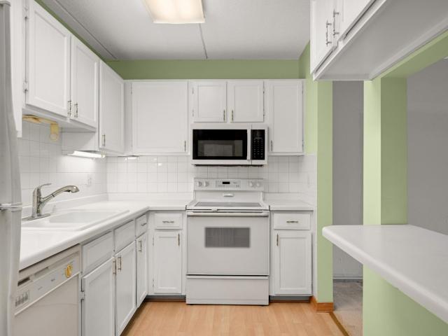 10501 Cedar Lake Road # 413