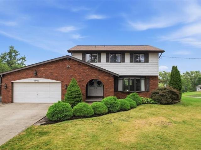 10501 Farview Dr, Irwin, PA 15642