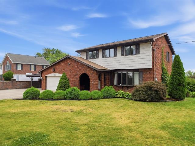 10501 Farview Dr
