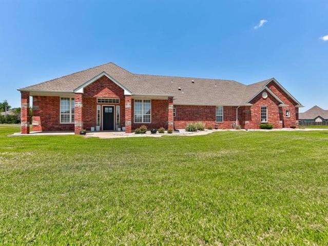 10501 Joseph Way, Yukon, OK 73099