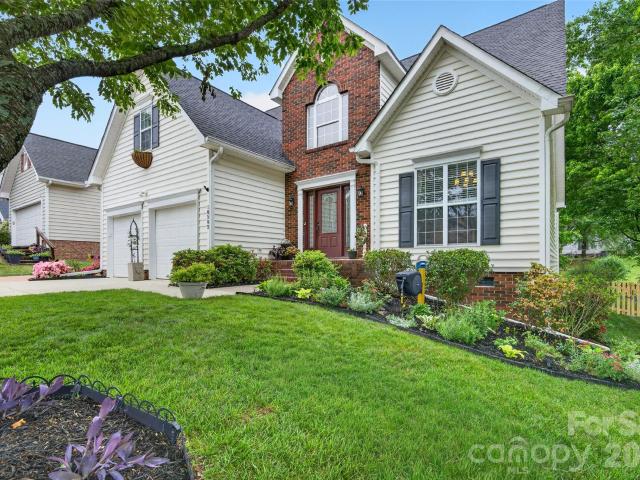 10502 Hellebore Rd, Charlotte, NC 28213 | MLS #4374 | Compass