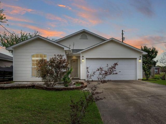 10502 Senegal Dr, Pensacola, FL 32534
