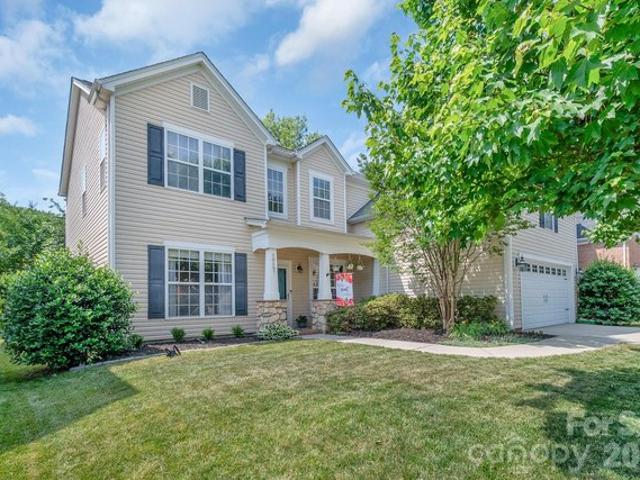 10507 Bere Island Dr, Charlotte, NC 28278